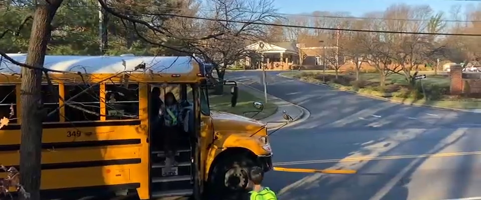 Safety Tips for Taking Bus Routes and Stops in Loudoun County